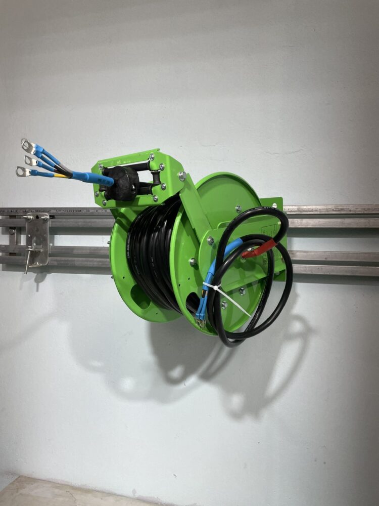 VALE-420-4ST-T Rulo cuốn dây điện -Kiểu lò xo tự cuộn - Rulo Việt Hàn