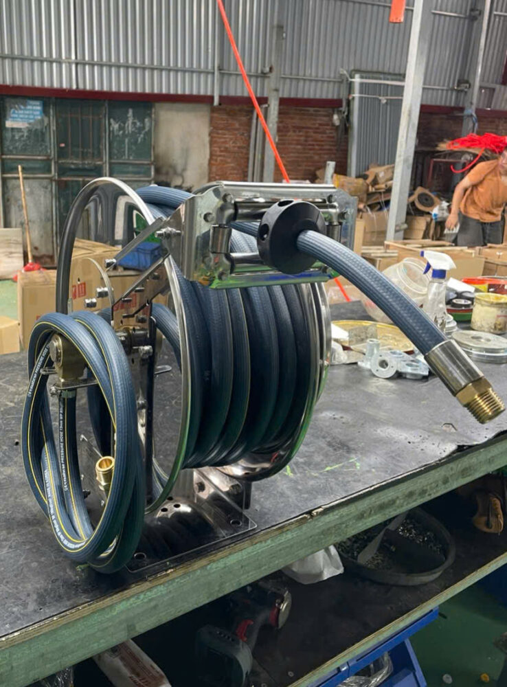 VRA-1320ST-SUS-Rulo cuốn ống khí nén - Kiểu lò xo tự cuộn - Rulo Việt Hàn